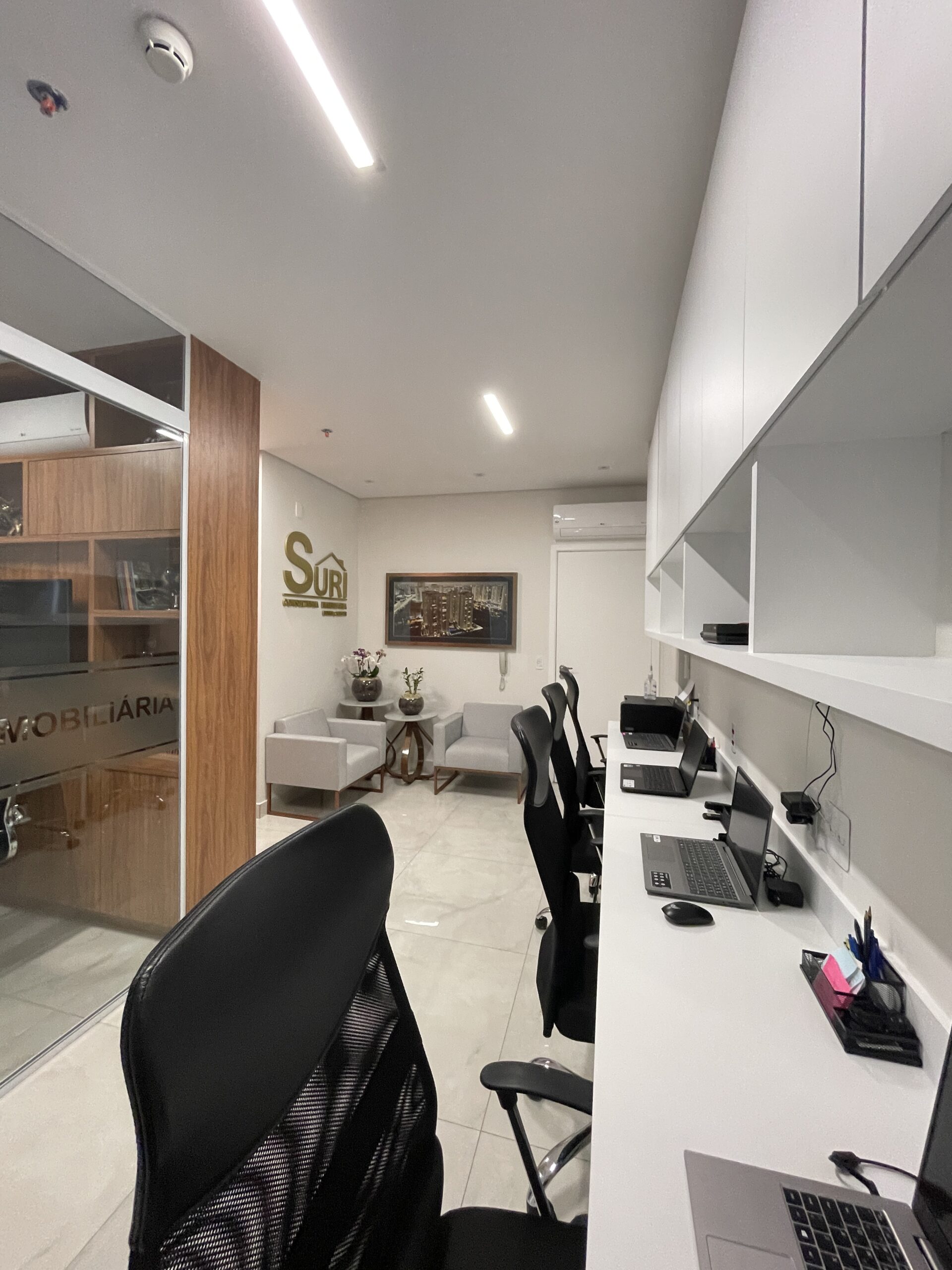 Suri Consultoria Imobiliária – Trilogy Offices