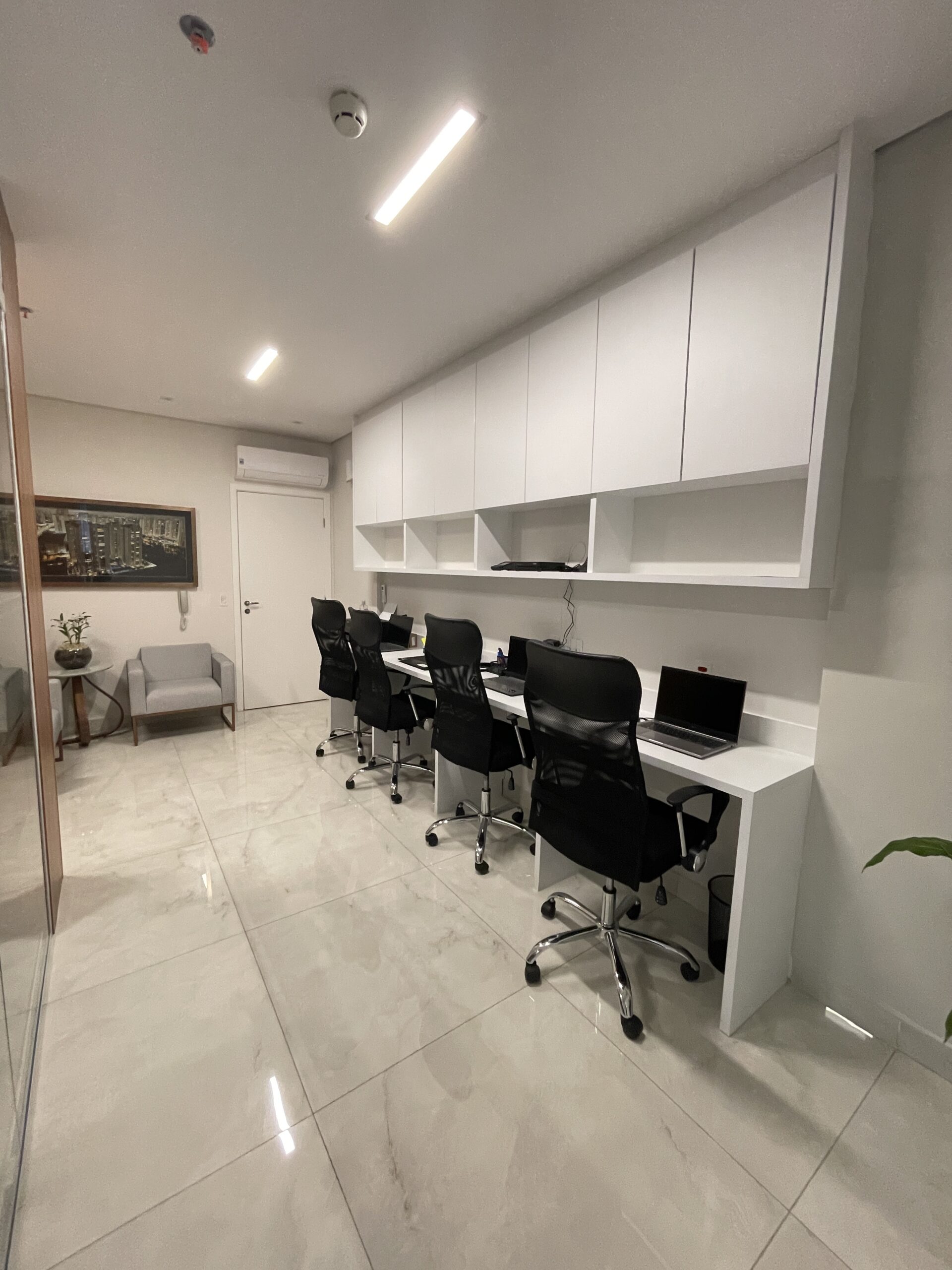 Suri Consultoria Imobiliária – Trilogy Offices